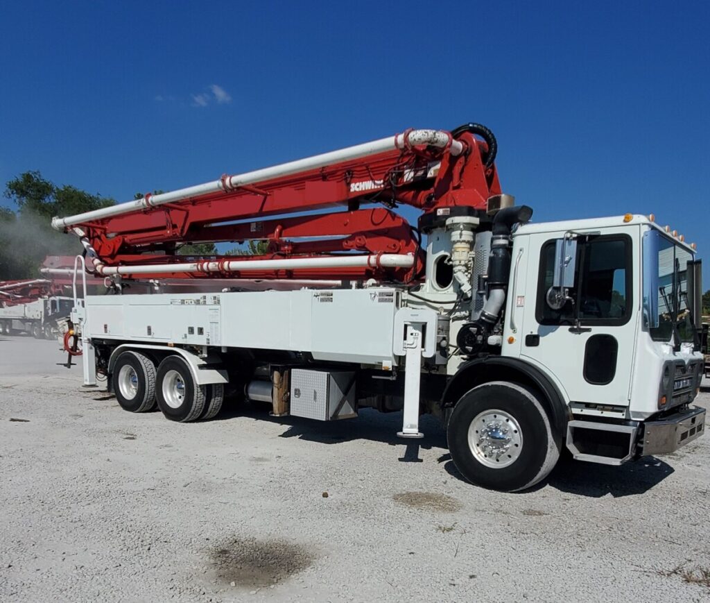 2007 58m Schwing on 2007 Mack | Global Concrete Pumps