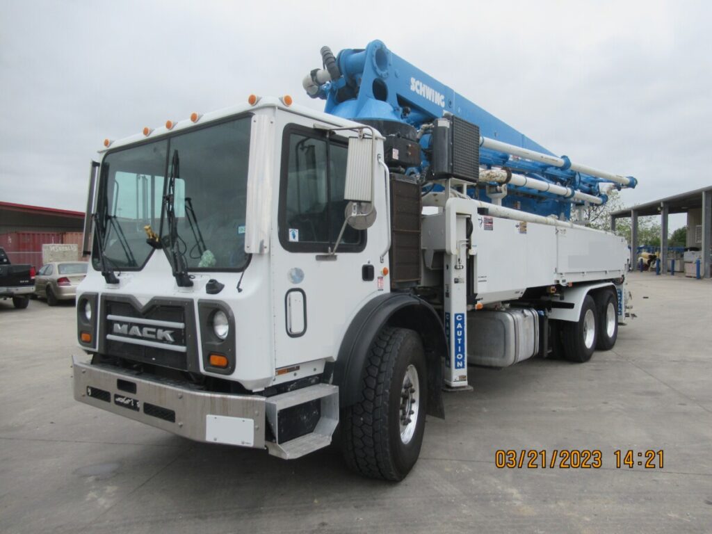 SOLD - 1991 28m Schwing on 1991 MACK | Global Concrete Pumps