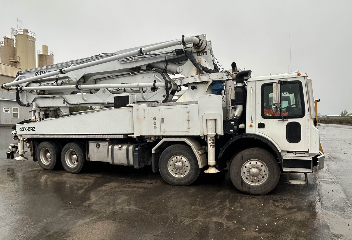 2018 DY 43m on 2018 MACK - Global Concrete Pumps