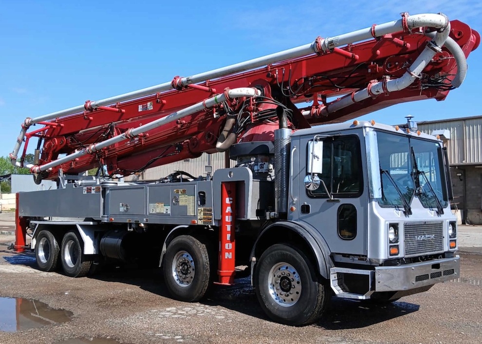 2008 Schwing 47m on 2007 MACK - Global Concrete Pumps